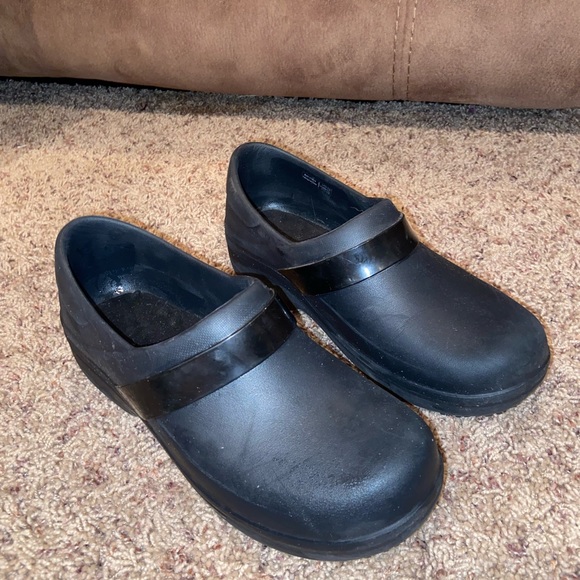 CROCS | Shoes | Crocs Nurse Shoesclogs | Poshmark